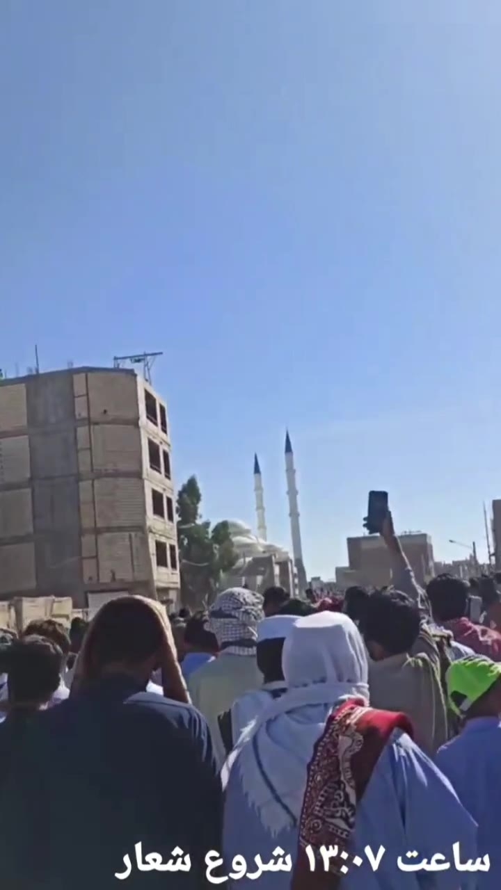 شروع اغتشاشات و درگیری های امروز در زاهدان 🔴ورق بزنید🔴 فیلم ویسگون