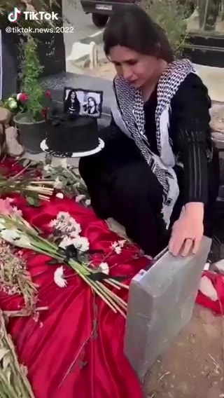 💢 ظاهرا مادر مهسا امینی همچین بدش نیامده از اتفاقات این ر فیلم ویسگون